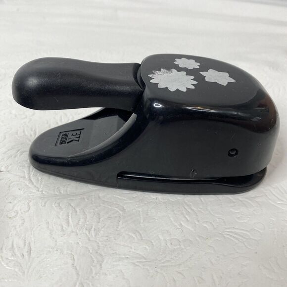 Stampin' Up! | Office | 3 Stampin Up Flower Punches | Poshmark